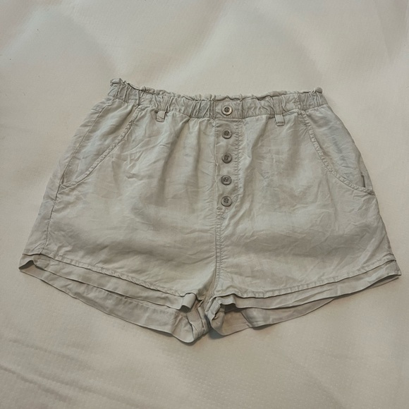 Bella Dahl | Shorts | Creamlight Grey Bella Dahl Shorts | Poshmark
